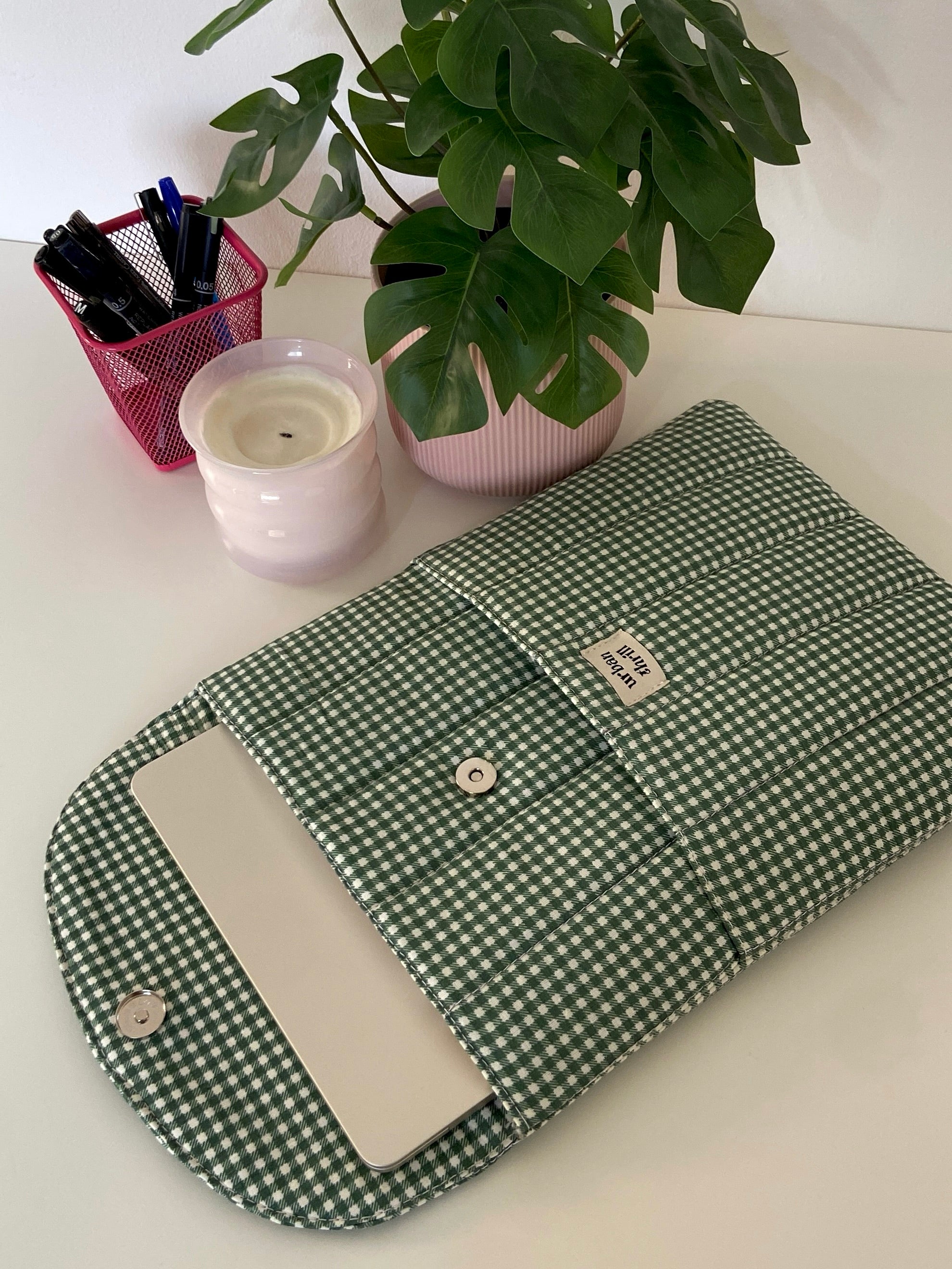 Green Gingham Laptop Sleeve – URBAN THRILL